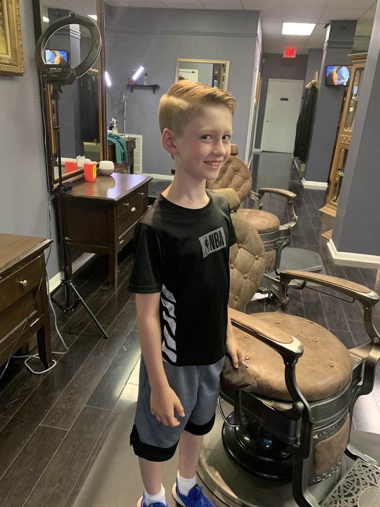 DAPPER BARBERSHOP & SHAVE PARLOR - Updated July 2024 - 227 Photos & 78 ...