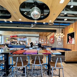 RAISING CANE’S CHICKEN FINGERS - Updated September 2025 - 238 Photos ...