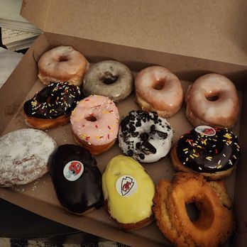 SEDONUTS AND COFFEE - Updated August 2024 - 525 Photos & 615 Reviews ...