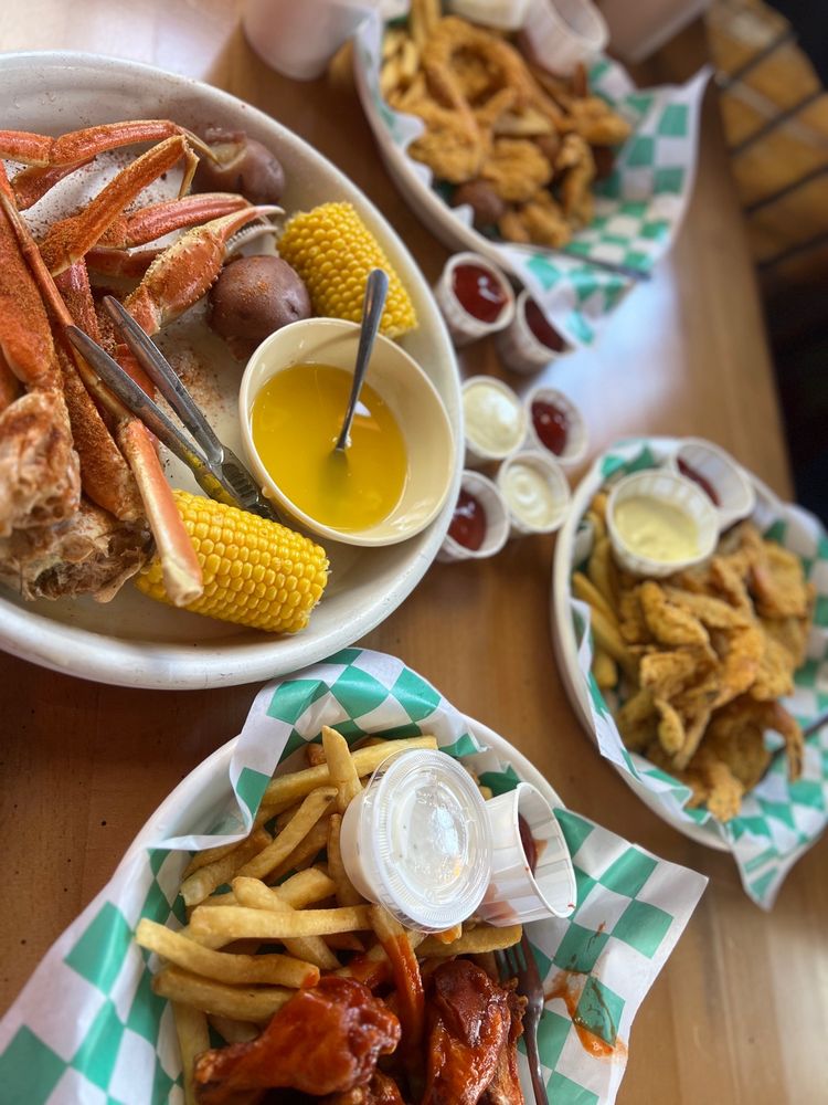 HOOK LINE & SINKER - Updated December 2025 - 322 Photos & 540 Reviews ...