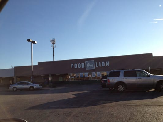 FOOD LION - Updated December 2025 - 11 Reviews - 1100-122 Raleigh Blvd ...