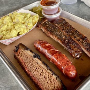 FERRIS WHEELERS BACKYARD AND BBQ - 634 Photos & 605 Reviews - 1950 ...