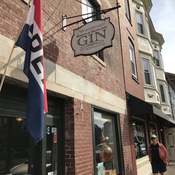 SWEETGRASS WINERY & DISTILLERY OLD PORT TASTING ROOM AND SHOP - Updated ...