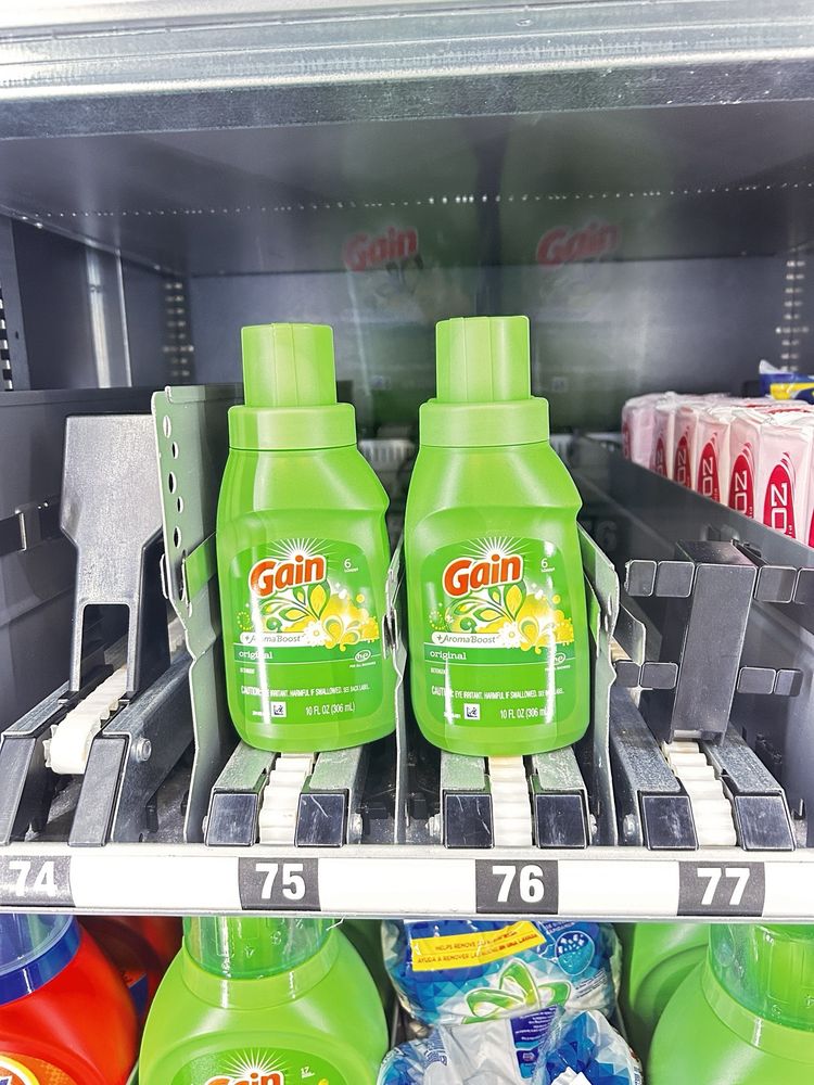 SPIN CYCLE LAUNDRY LOUNGE - Updated August 2025 - 26 Photos & 54 ...