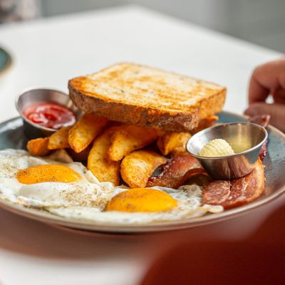 OEB BREAKFAST - TORONTO STREET - Updated September 2025 - 201 Photos ...