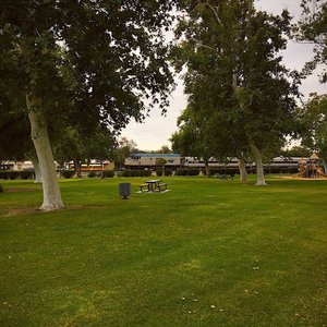 RANCHO SIMI COMMUNITY PARK - 50 Photos & 13 Reviews - Tennis - 1765 ...