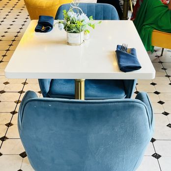 THE BLOOM LOUNGE - Updated December 2024 - 406 Photos & 194 Reviews ...