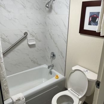 NEW HOPE INN AND SUITES - Updated December 2025 - 85 Photos & 89 ...