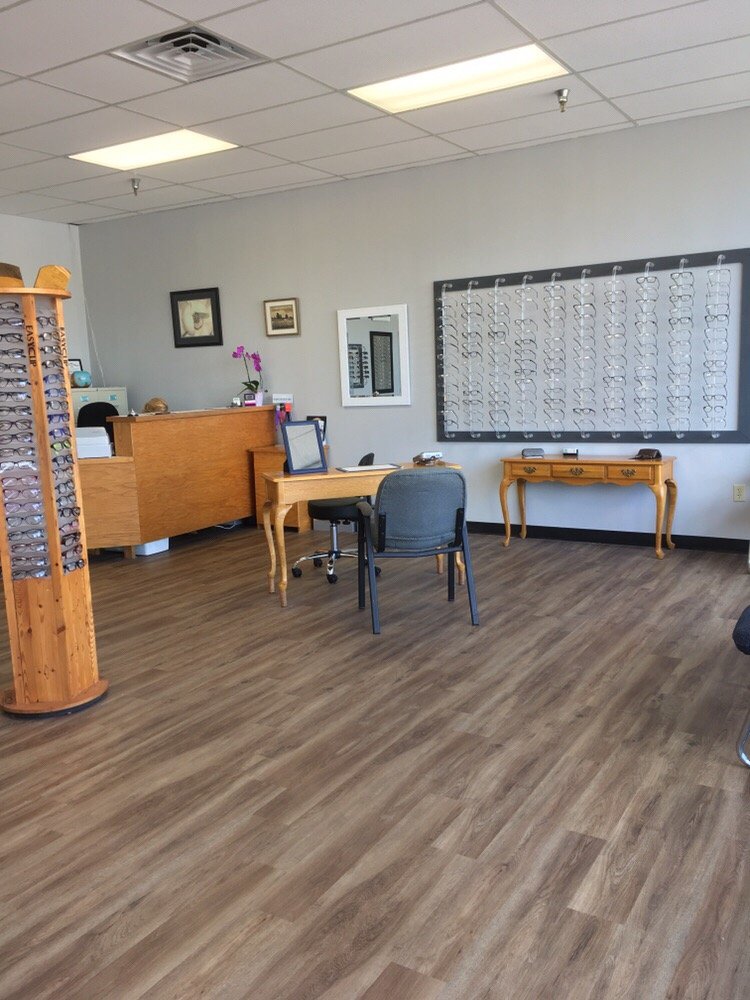 IRIS OPTICAL 1100 Eisenhower Dr Savannah Georgia Eyewear
