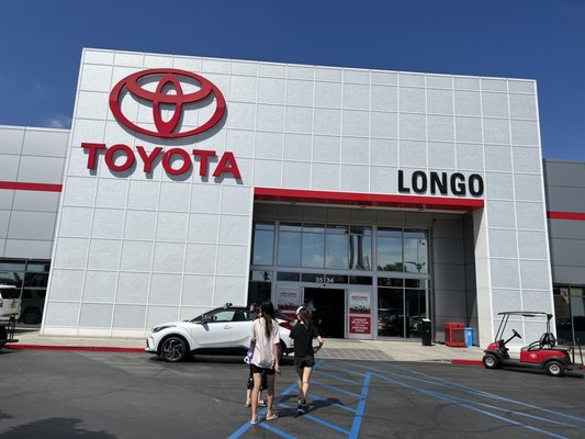 LONGO TOYOTA - Updated March 2025 - 1546 Photos & 4667 Reviews - 3534 ...