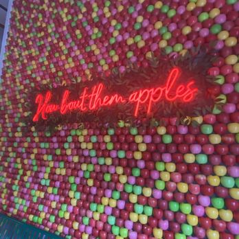 URBAN APPLES - Updated July 2025 - 137 Photos & 69 Reviews - 18326 Spring Mill Rd, Westfield ...