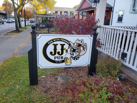 JJ’S PUB - Updated October 2025 - 18 Photos - 669 Winton Rd N ...