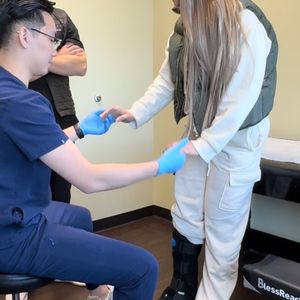 ANDREW BRONSTEIN, MD - Updated December 2025 - 89 Reviews - 10135 W ...