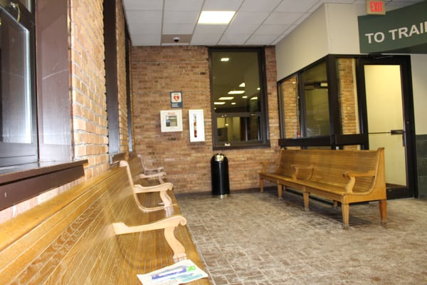 THE METRA STATION - Updated November 2025 - 26 Photos & 15 Reviews ...