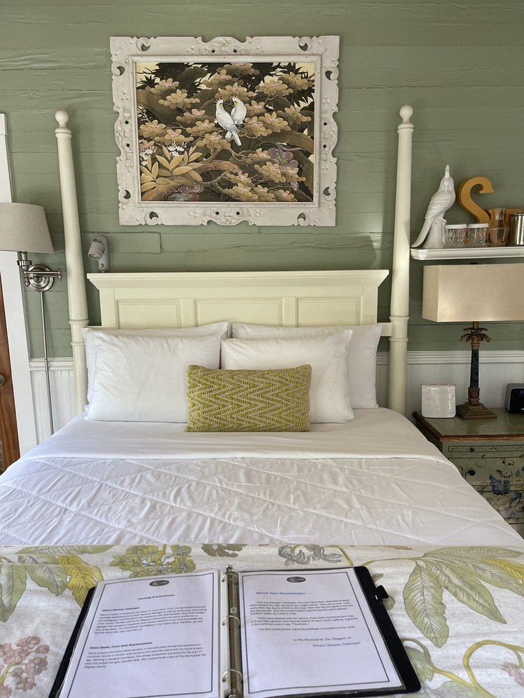 THE MERMAID & THE ALLIGATOR - Updated July 2025 - 93 Photos & 62 ...