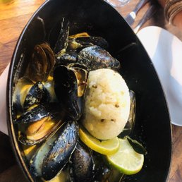 MANHATTAN BEACH POST - 6417 Photos & 3713 Reviews - 1142 Manhattan Ave ...