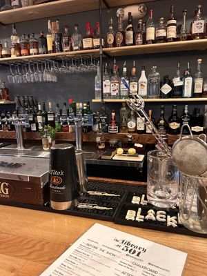 BACKSTAGE PUB - Updated October 2025 - 88 Photos & 78 Reviews - 501 ...