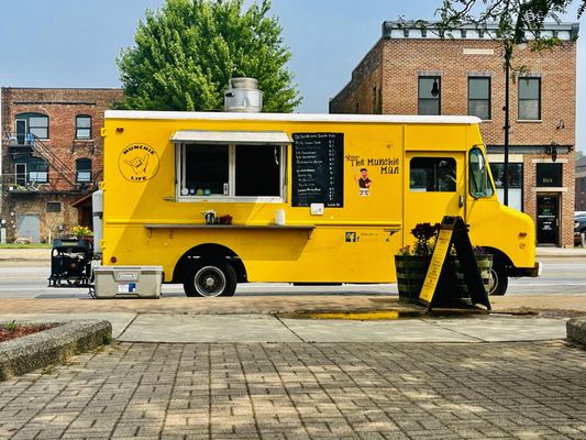 BRIAN THE MUNCHIE MAN - Updated August 2025 - 15 Photos - Benton Harbor ...