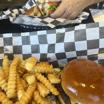 BURGER PUNK - Updated July 2024 - 211 Photos & 169 Reviews - 3012 N ...