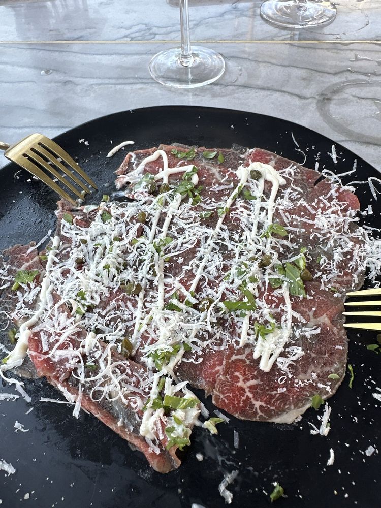 VICI - Updated July 2025 - 51 Photos & 35 Reviews - 411 W Charlton St ...