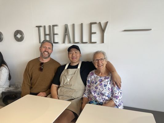 THE ALLEY - Updated September 2025 - 70 Photos & 29 Reviews - 10542 SE ...