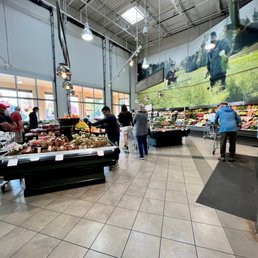 PCC COMMUNITY MARKETS - ISSAQUAH - Updated July 2025 - 131 Photos & 212 ...