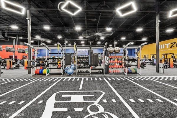 CRUNCH FITNESS - EAST PLANO - Updated December 2025 - 102 Photos & 15 ...