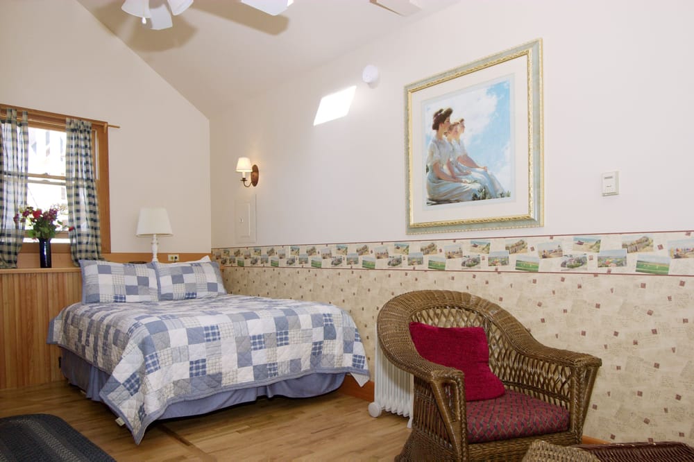 SWAN HOTEL - Updated April 2026 - 38 Photos & 52 Reviews - 222 Monroe ...
