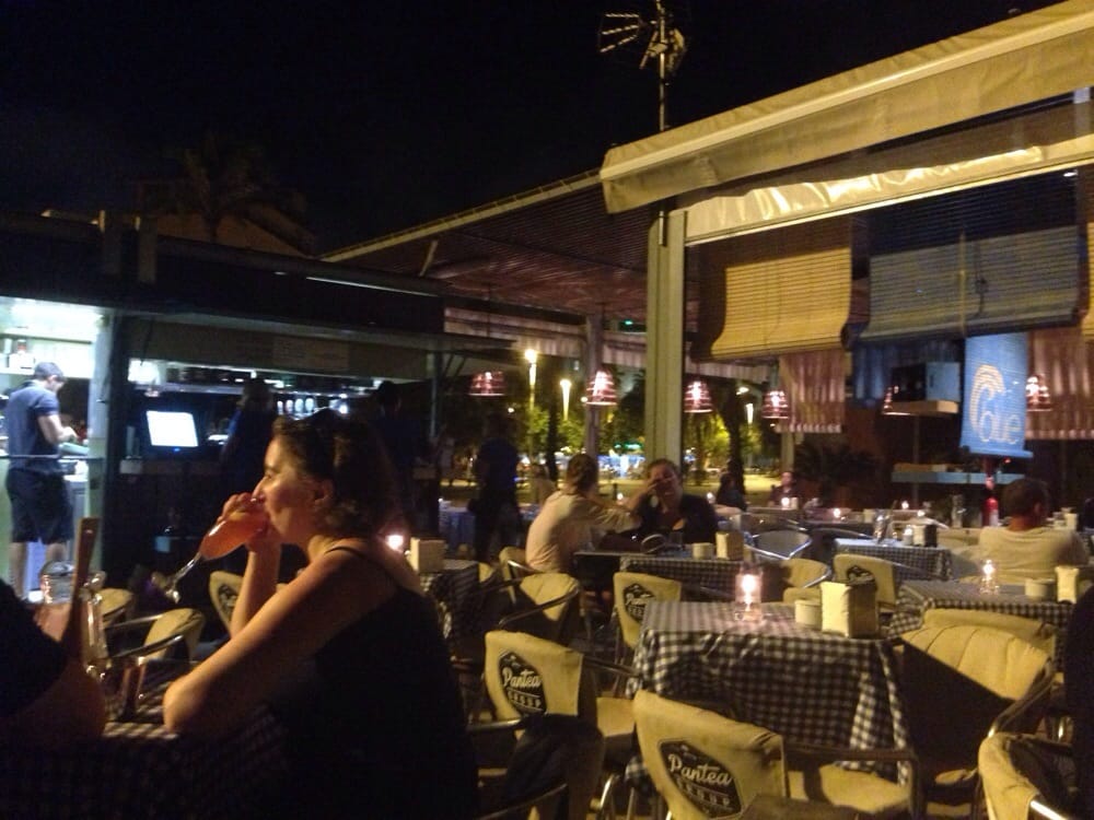 BLUE BEACH BAR - Updated October 2025 - 13 Photos - Paseo Marítimo de ...