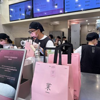 MOLLY TEA - Updated September 2025 - 576 Photos & 300 Reviews - 37-11 ...