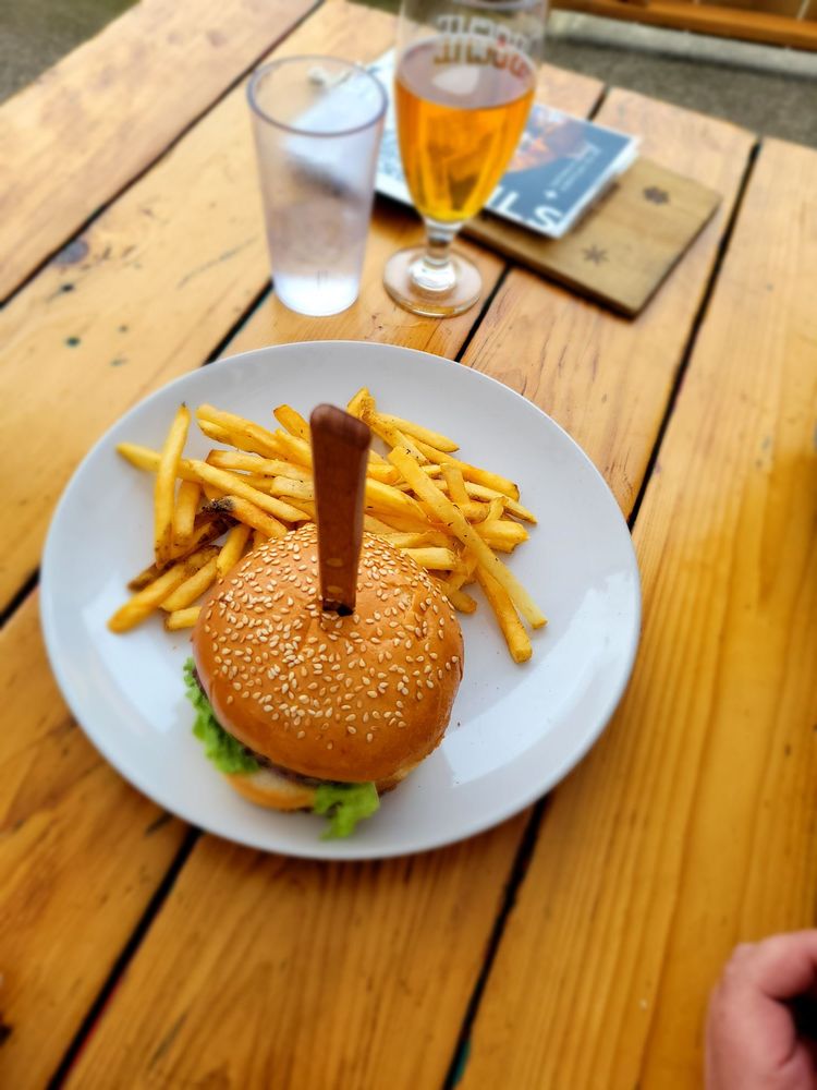 ROGUE ALES & SPIRITS BREWER’S ON THE BAY - Updated April 2025 - 820 ...