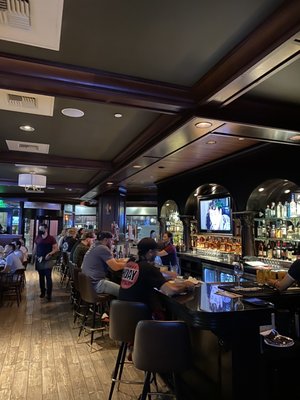 REINERS BAR & GAME ROOM - 39 Photos & 33 Reviews - 11 Dorrance St ...