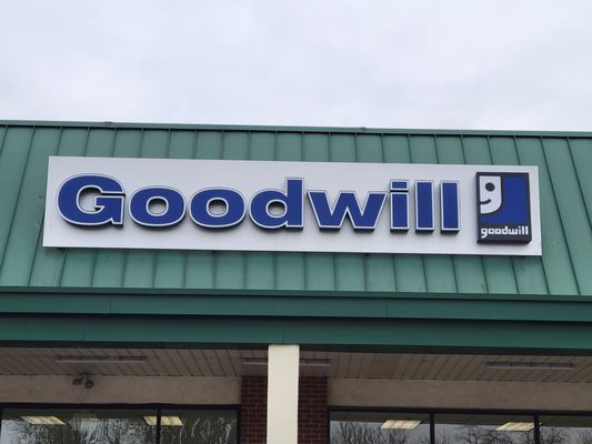 GOODWILL STORE & DONATION CENTER - Updated May 2026 - 15 Reviews - 725 ...