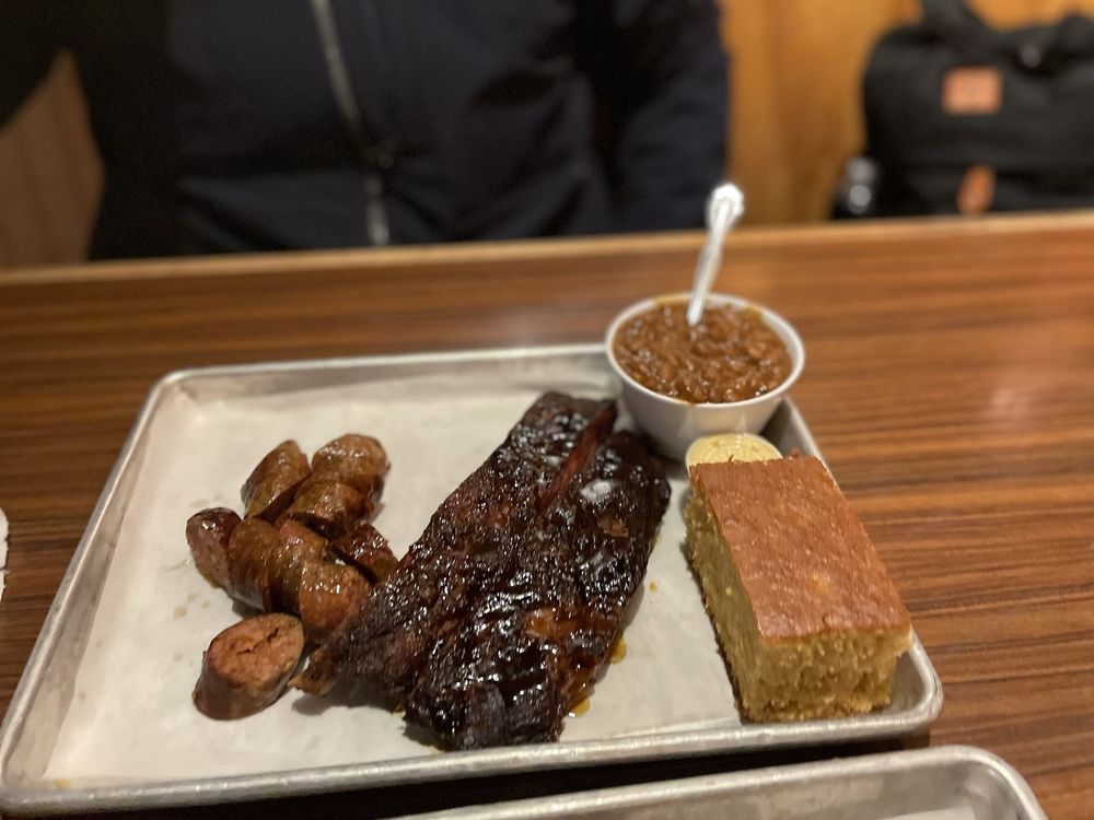 SMOKING PIG BBQ - Updated December 2025 - 870 Photos & 1240 Reviews ...