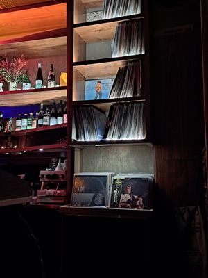 HONEYCOMB HI-FI LOUNGE - 15 Photos - 74 5th Ave, Brooklyn, New York ...