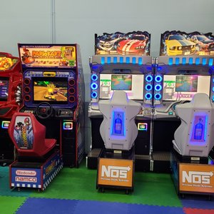 OASIS FAMILY FUN CENTER - Updated January 2025 - 68 Photos & 68 Reviews ...