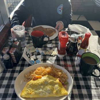 DEMITRIS RESTAURANT - 130 Photos & 146 Reviews - 3771 Covington Hwy ...