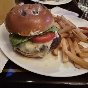 CONNOLLY’S PUB & RESTAURANT - 464 Photos & 527 Reviews - 121 W 45th St ...