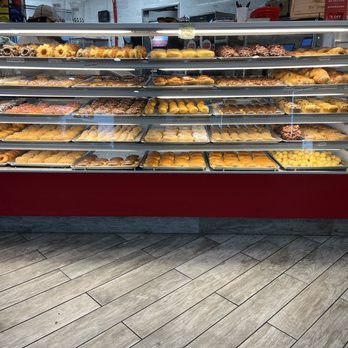 BOSA DONUTS - Updated June 2025 - 101 Photos & 105 Reviews - 6872 E ...