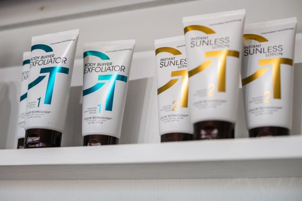 TAN DALLAS - 30 Photos & 117 Reviews - 5400 E Mockingbird Ln, Dallas ...