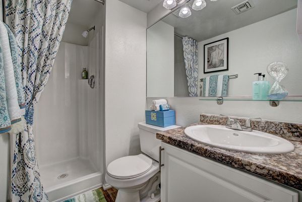 DOMAIN 3201 - Updated July 2024 - 59 Photos & 26 Reviews - 3201 West ...