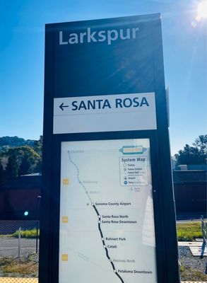SMART TRAIN LARKSPUR STATION - Updated January 2026 - 11 Photos - 600 ...