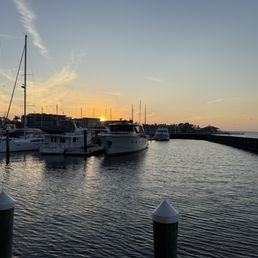 PIER 22 - Updated July 2025 - 875 Photos & 928 Reviews - 1200 1st Ave W ...