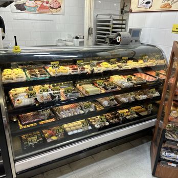 GALA FRESH - Updated October 2025 - 22 Photos - 4624 Hypoluxo Rd ...