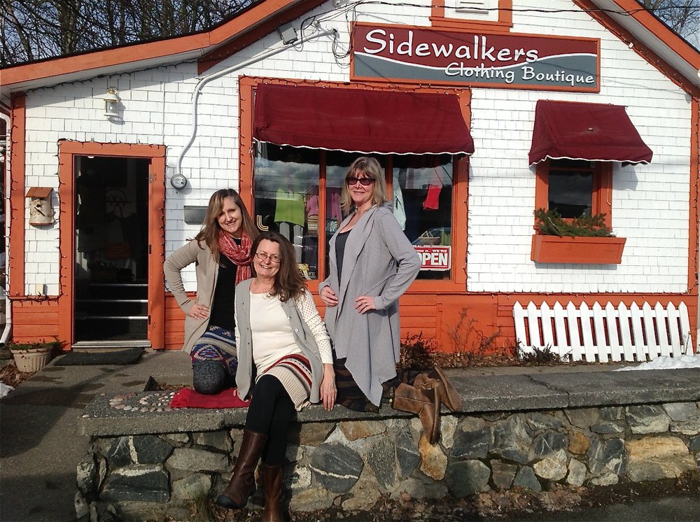 SIDEWALKERS - Updated December 2025 - 4548 Lazelle Avenue, Terrace ...