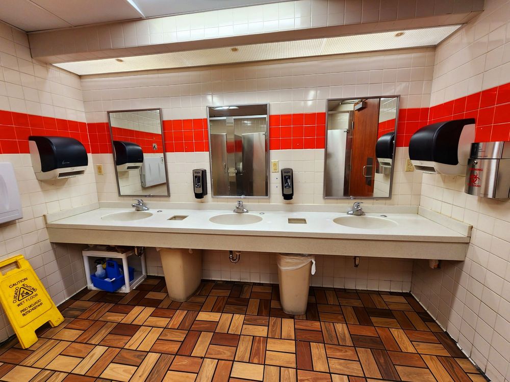 ONE9 Terre Haute, IN - Updated November 2024 - 22 Photos - Gas Stations ...