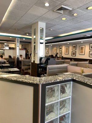 SNOWDON DELI - 199 Photos & 149 Reviews - 5265 Boulevard Décarie ...