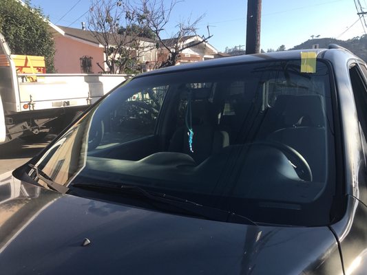 UNIVERSAL AUTO GLASS - Updated January 2026 - 18 Photos & 137 Reviews ...