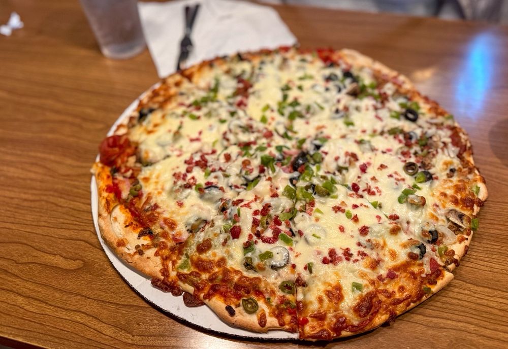 LAYCOFF’S TAVERN - Updated June 2026 - 32 Photos & 44 Reviews - 3530 N ...