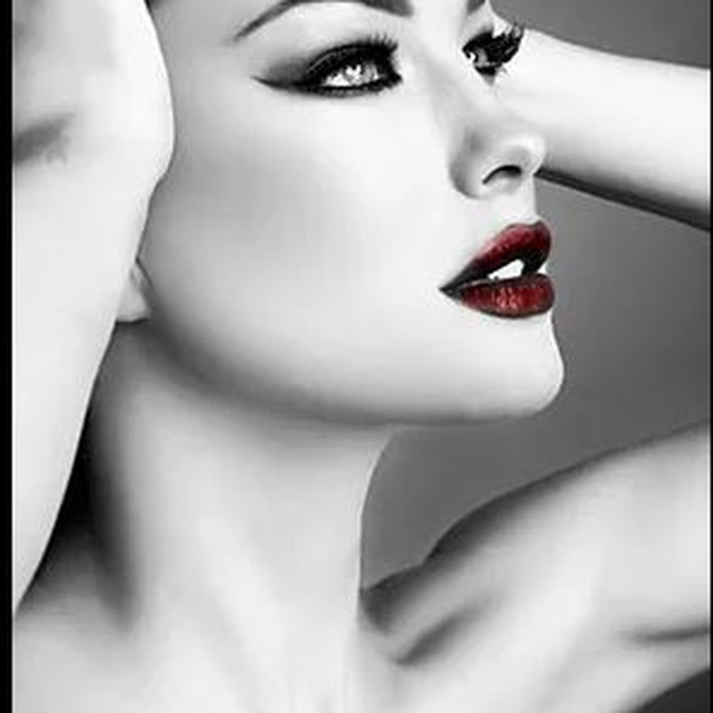 Lisa Constantino's Instagram, Twitter & Facebook on IDCrawl